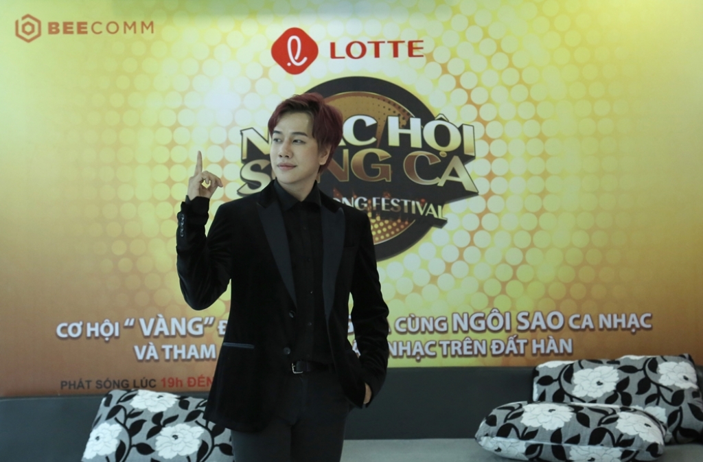 Lou Hoàng tránh tin đồn "tình ái" bằng cách… tham gia "Nhạc hội song ca ...